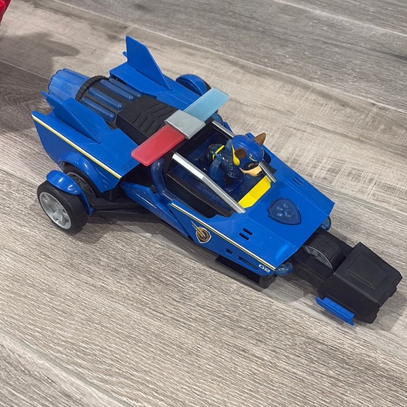 Paw Patrol | Toys | Paw Patrol Chases Mighty Transforming Cruiser ...